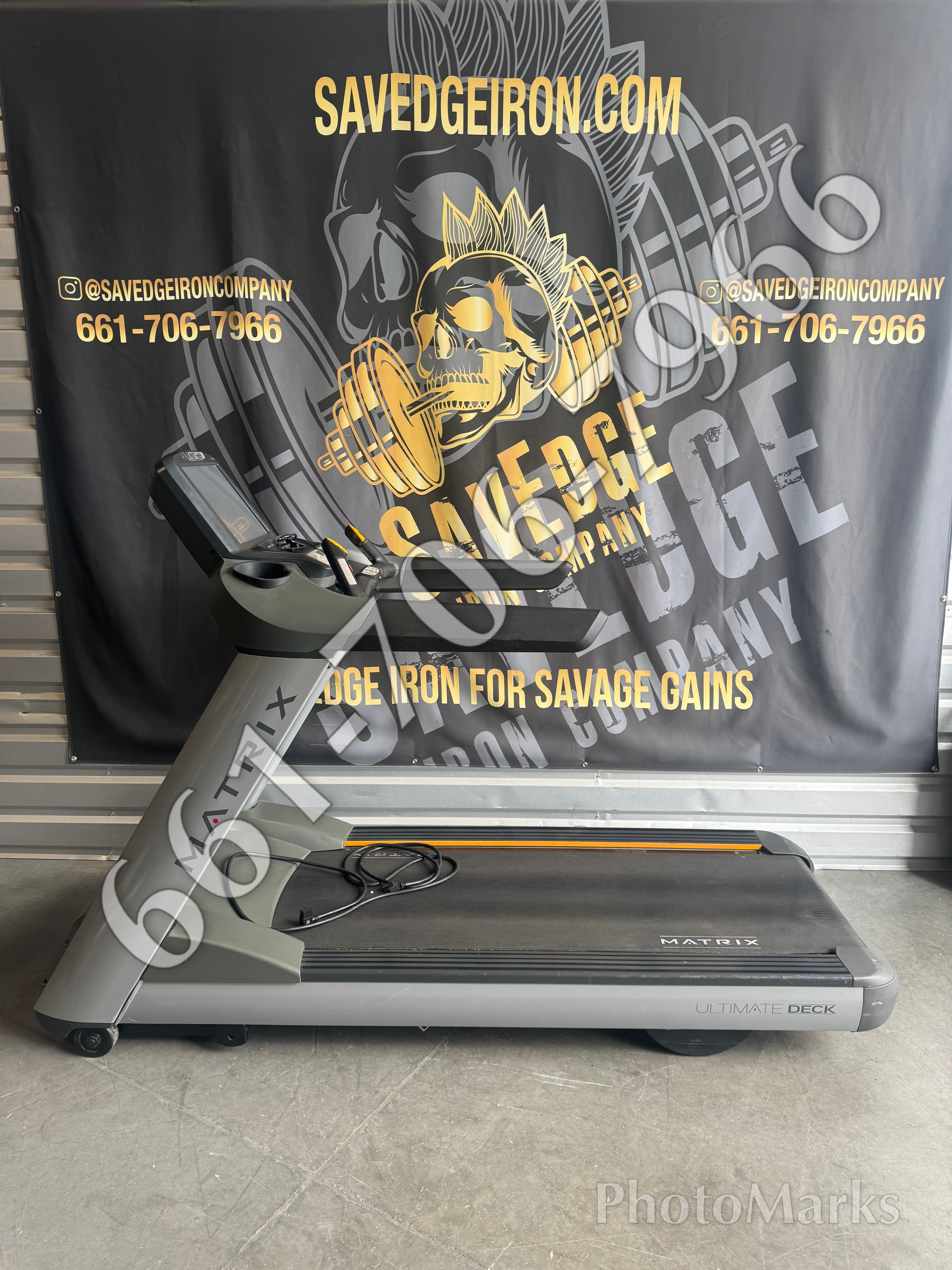 Matrix Ultimate Deck T5x Treadmill w/ LED Touch Screen – Savedge Iron ...