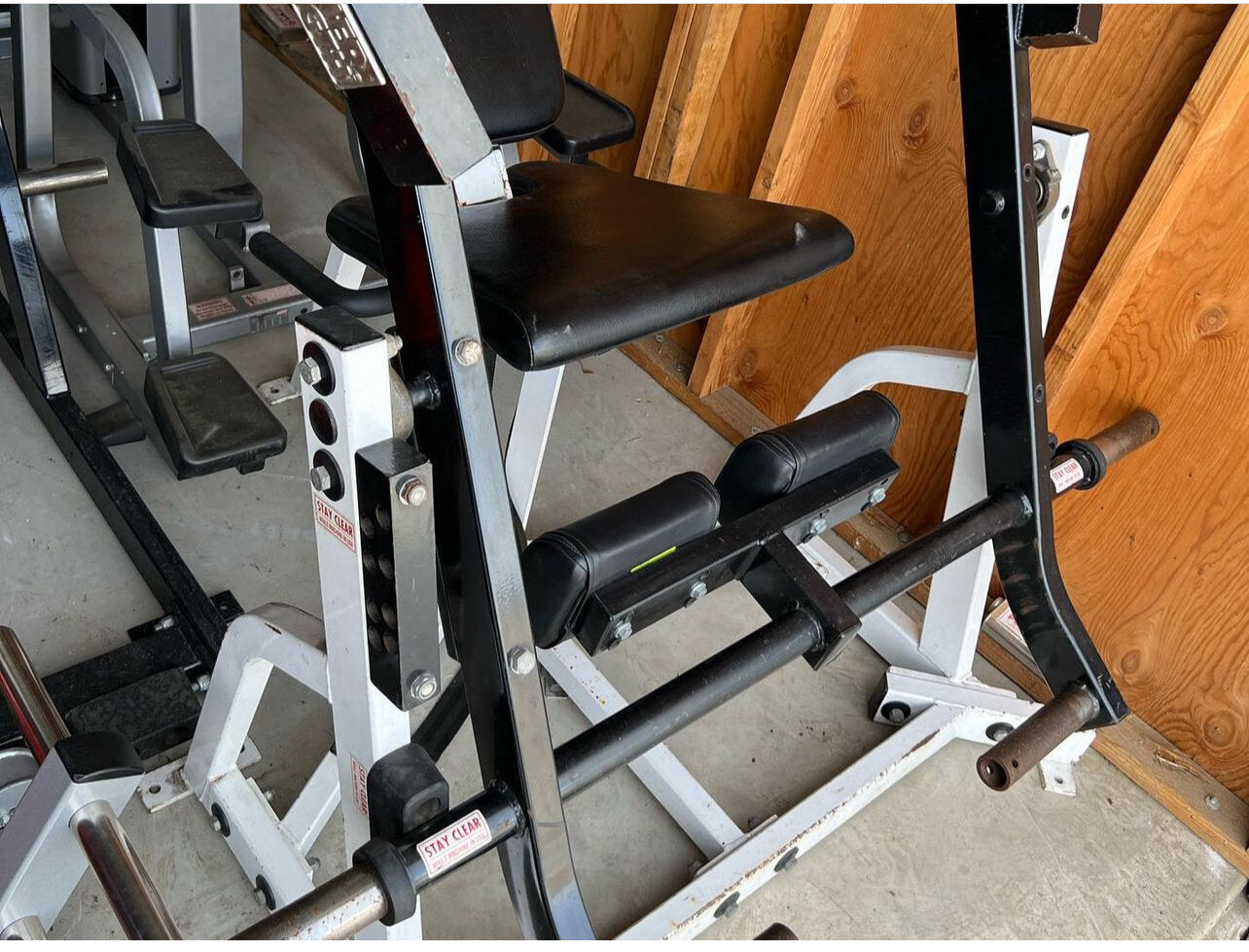 Hammer Strength Plate Loaded Leg Extension – Savedge Iron Company